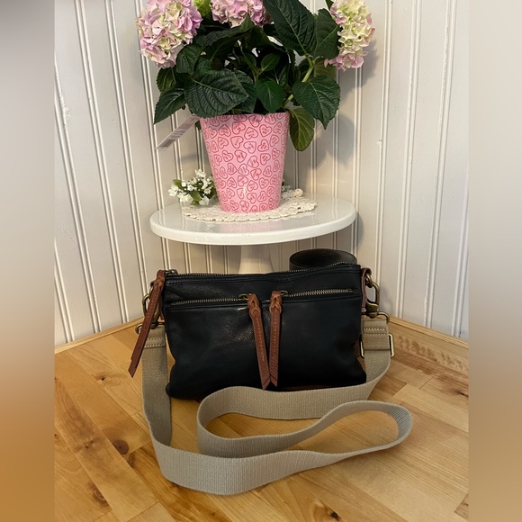 margot | Bags | Margot Leather Crossbody | Poshmark